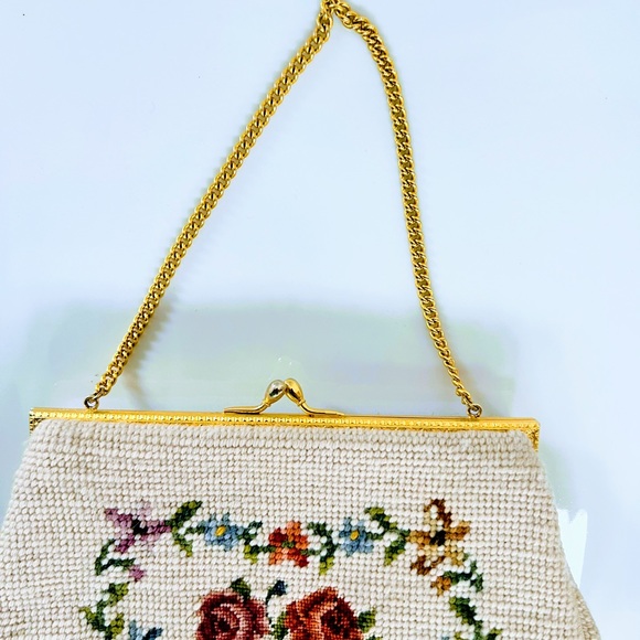 Antique | Bags | Antique 90s Floral Needlepoint Wool Purse Gold Chain ...